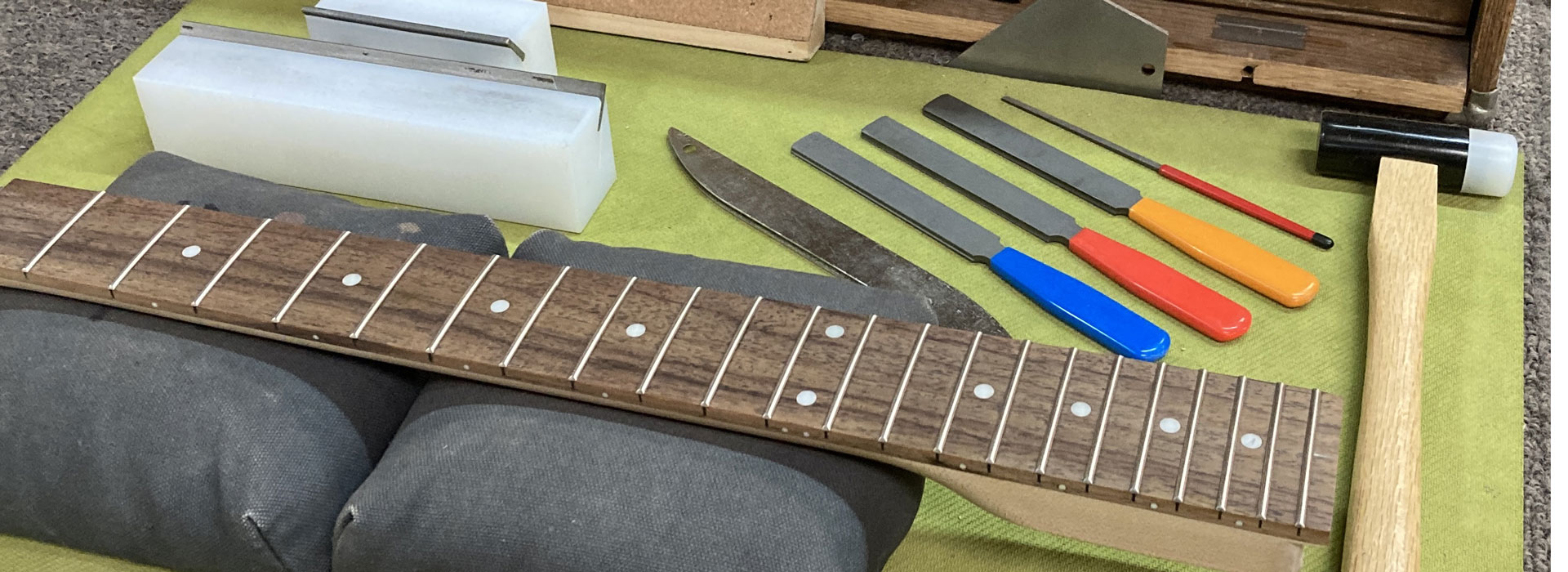 Fretwork Class - Roberto-Venn School of Luthiery